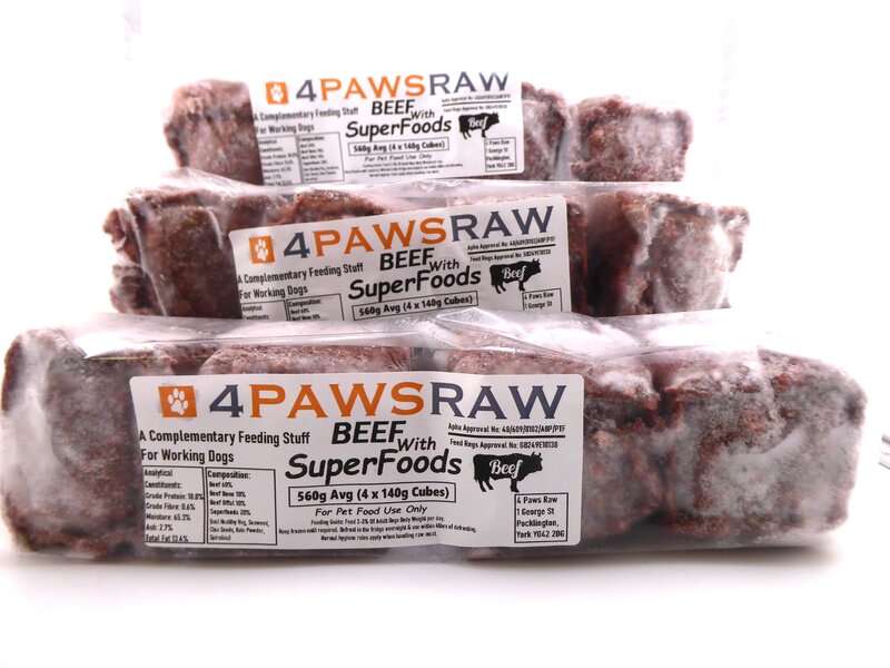Beef with SUPERFOODS! **new** in 560g packs (4 x 140g blocks) - 4PAWSRAW